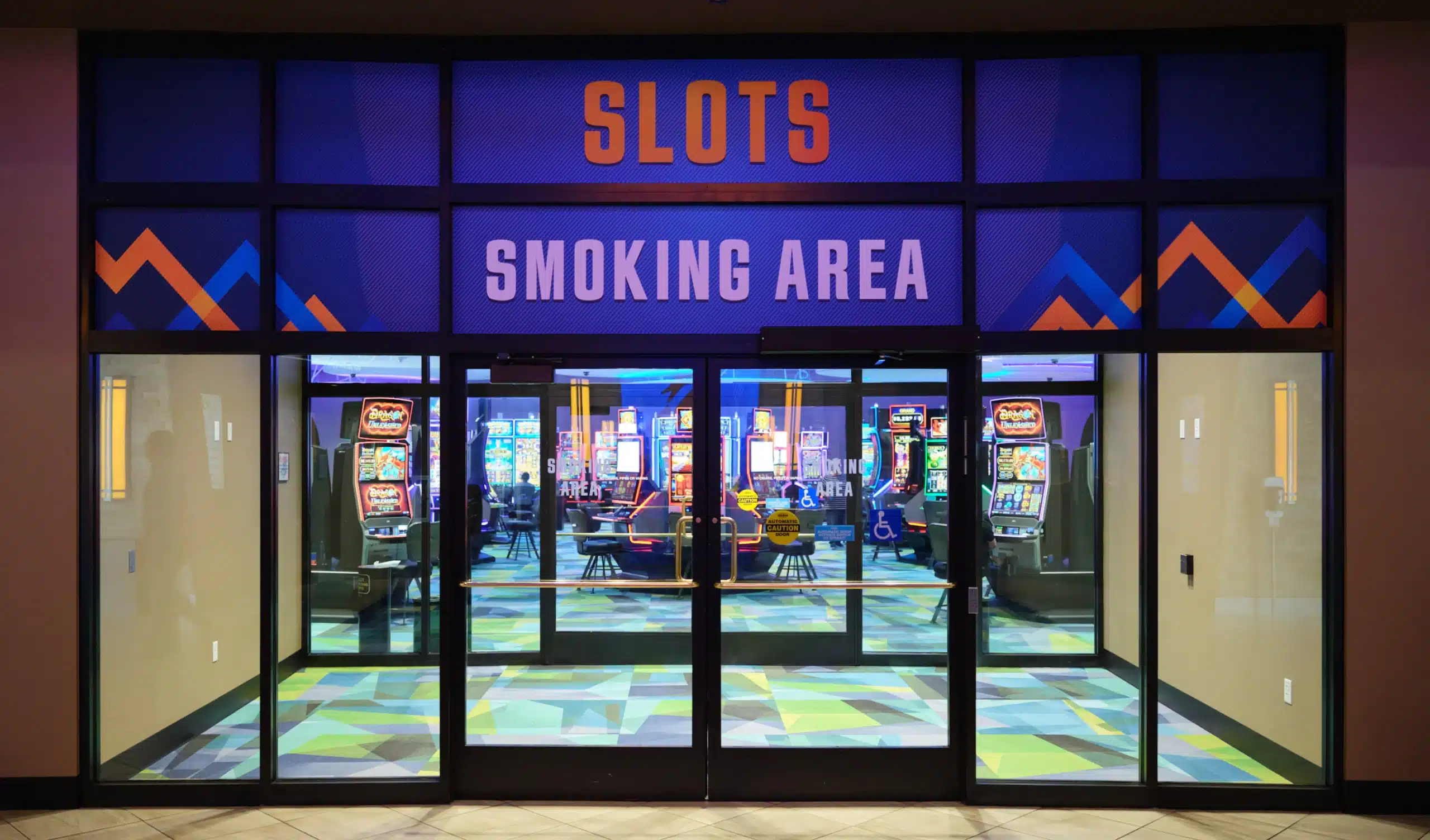 Smoking Area | Spirit Mountain Casino